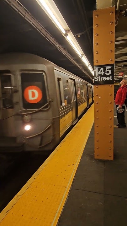 MTA IND D Train Arriving At 145th Street In West Harlem, Manhattan, New York City - YouTube