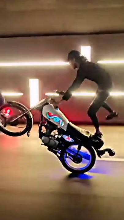 fadi king 46 👑 Lhr1 old zig zag 😰 #youtubeshorts #automobile #viralvideo #stunt #rider - YouTube