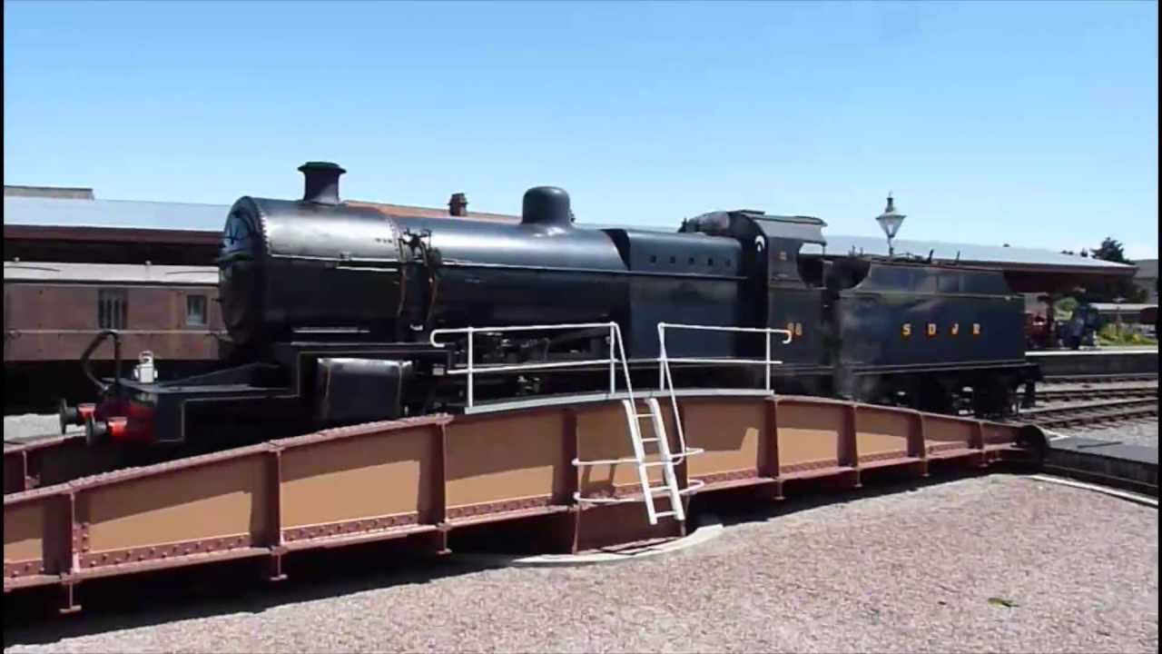 SDR 7F 88 leaves Minehead turntable - 30/6/2011 - YouTube