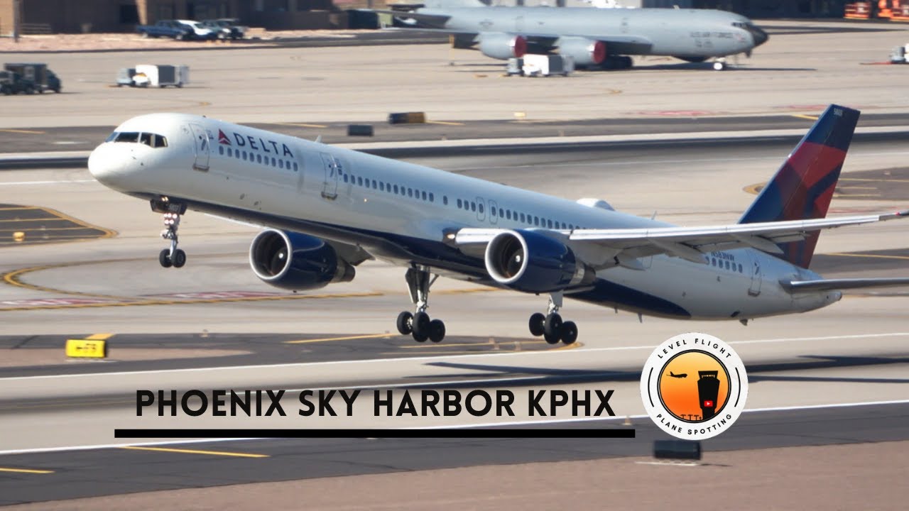 Close Up Takeoffs and Plane Spotting: Phoenix Sky Harbor Airport - YouTube