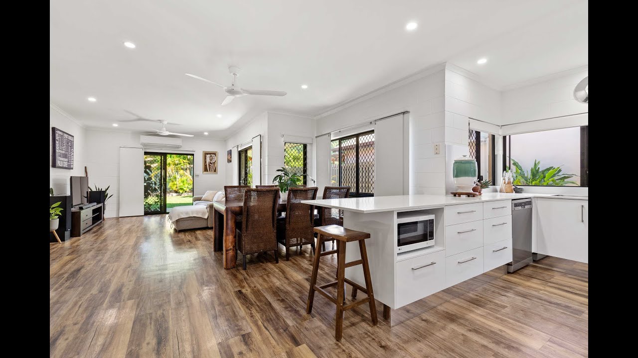 19 Foxtail Street, Mt Sheridan - YouTube