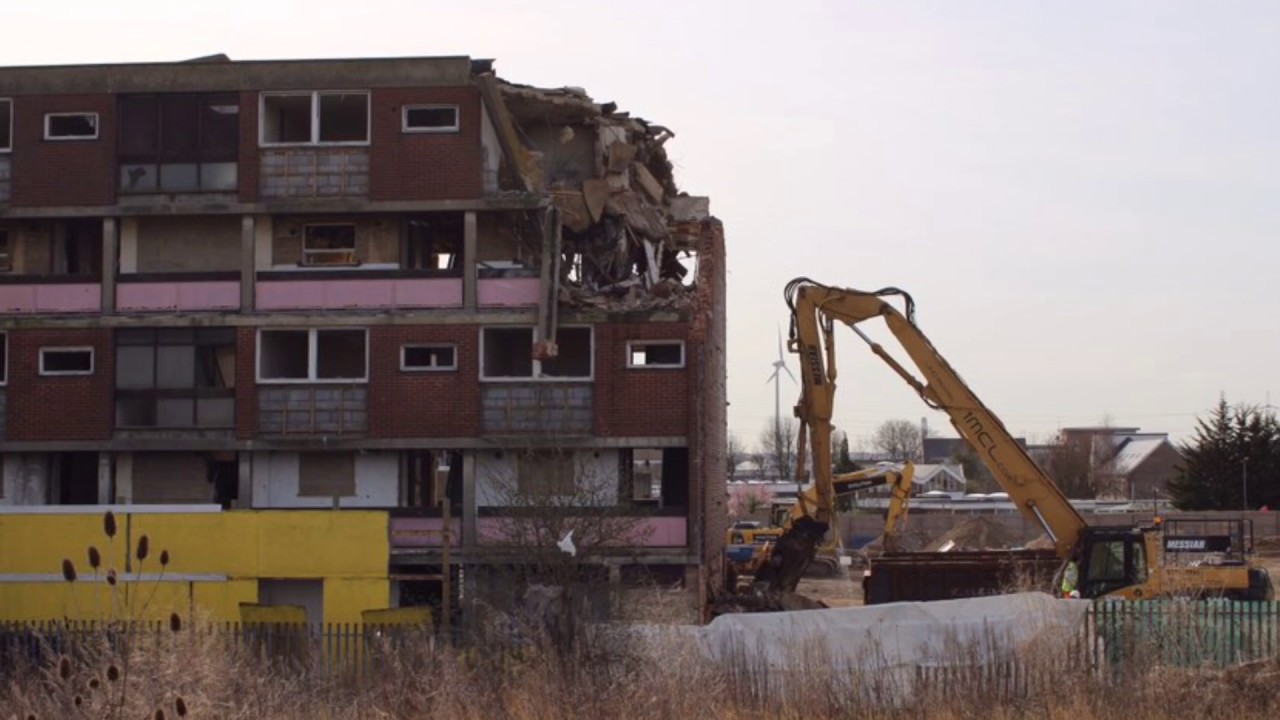 Mardyke estate flats demolition 2017 - YouTube