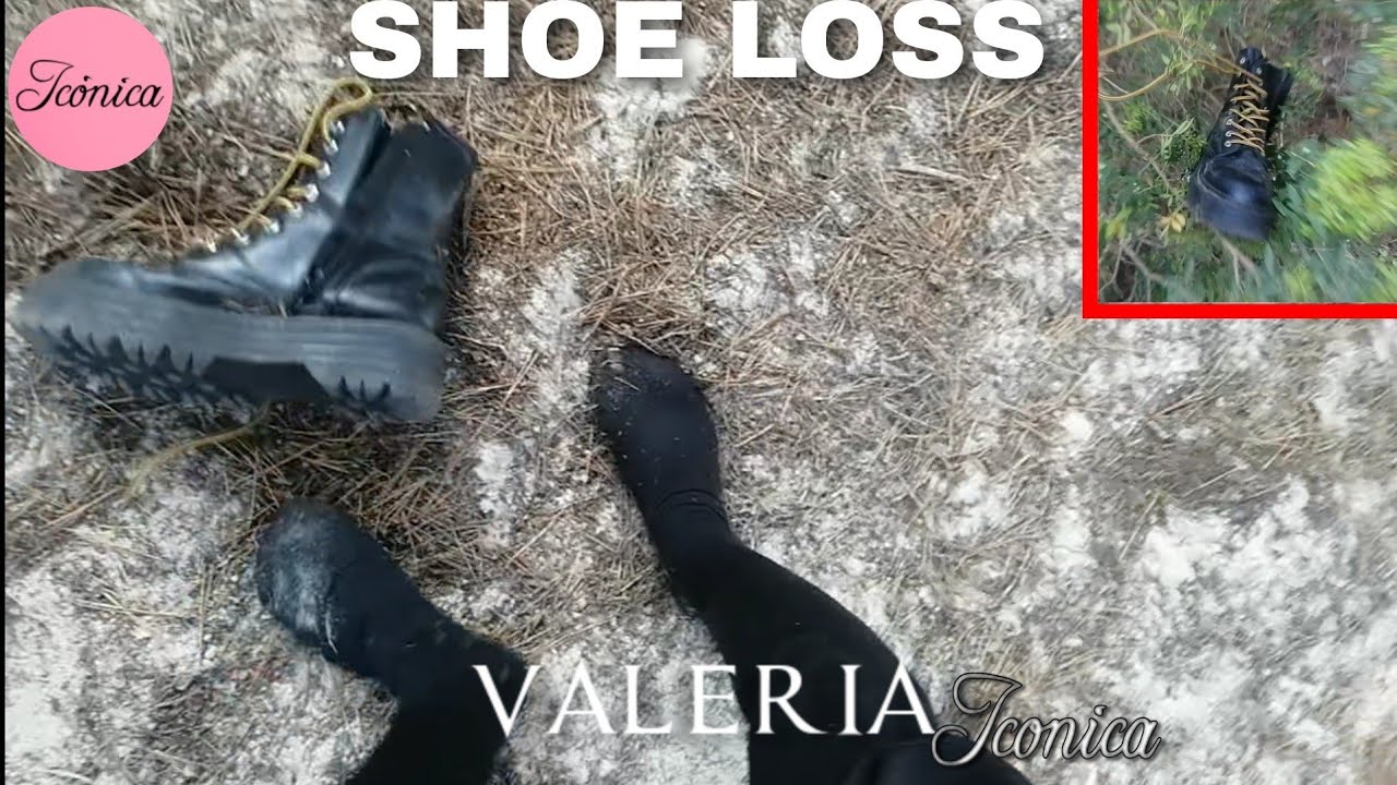 🥀SHOE LOSS from Valeria in BOOTS & BLACK PANTYHOSE // Tirar zapatos ...