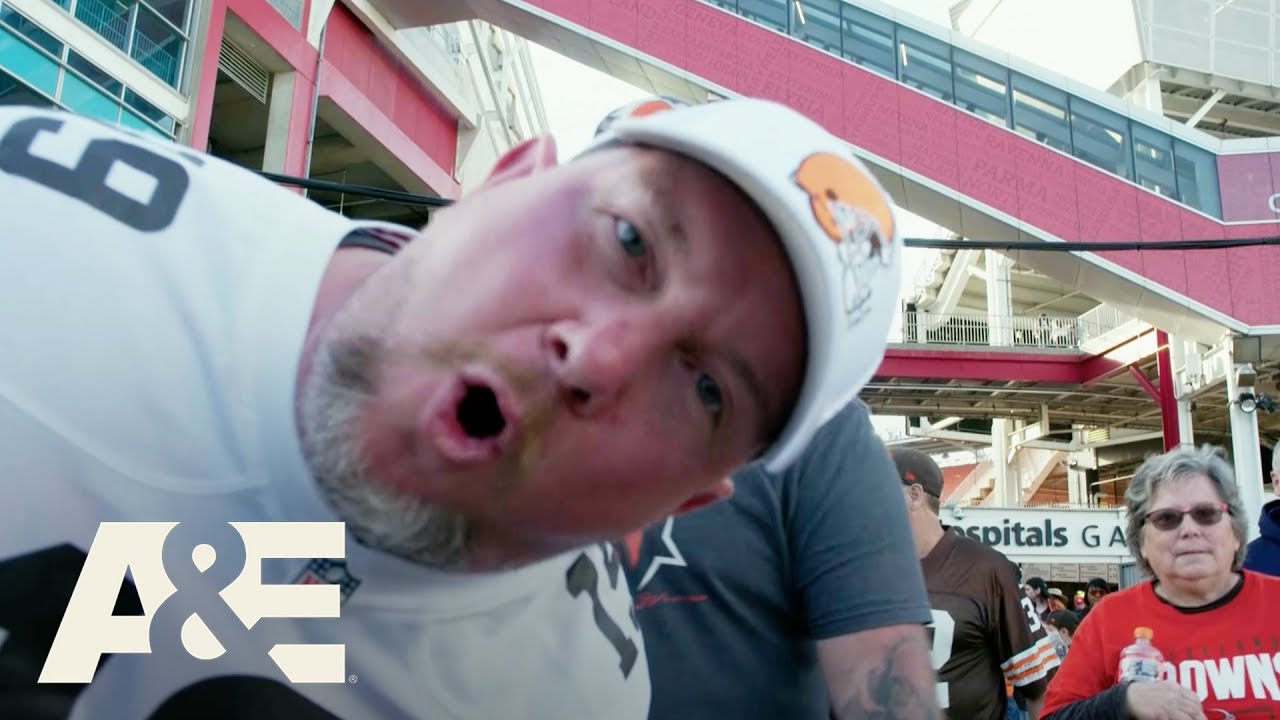 Game Day Confrontation Turns Chaotic | Stadium Lockup | A&E - YouTube