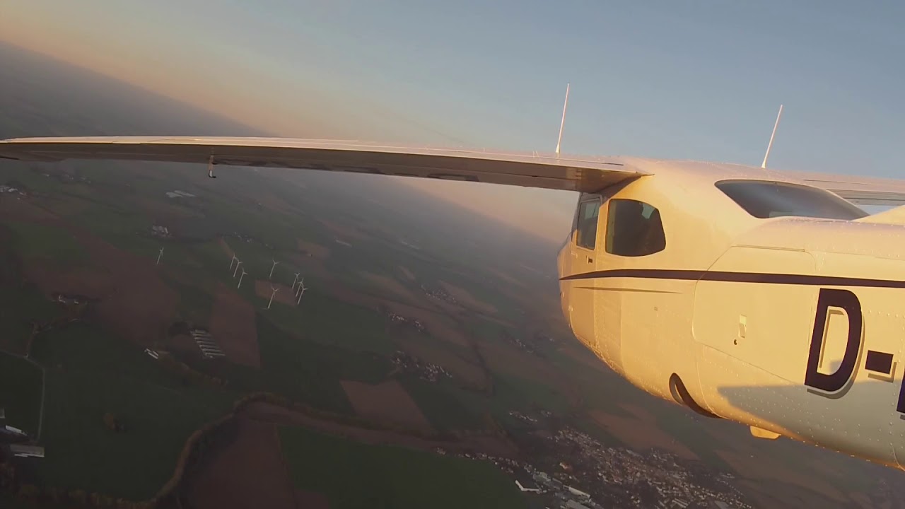 Sunset Flying with a Cessna T210N - YouTube