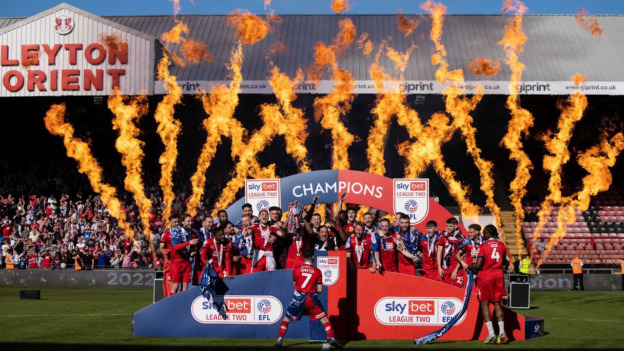 Leyton Orient Lift Sky Bet League Two Trophy | LIVE - YouTube