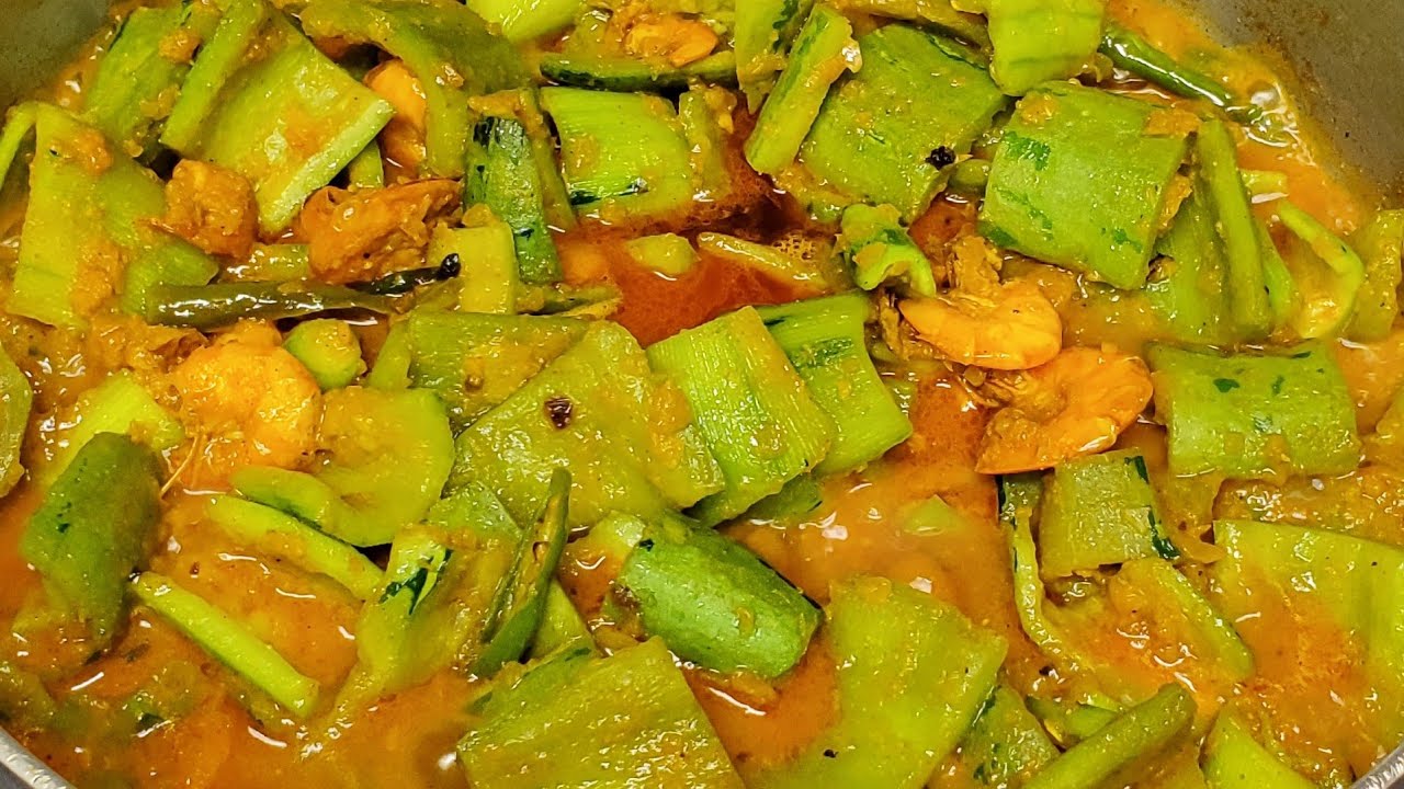 My garden sobji snake gourd shrimp recipe 🍤🦐😋 - YouTube