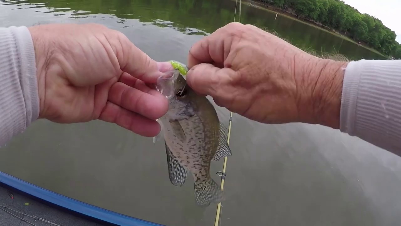 Make a Crappie Jig Weedless How Too.. - YouTube
