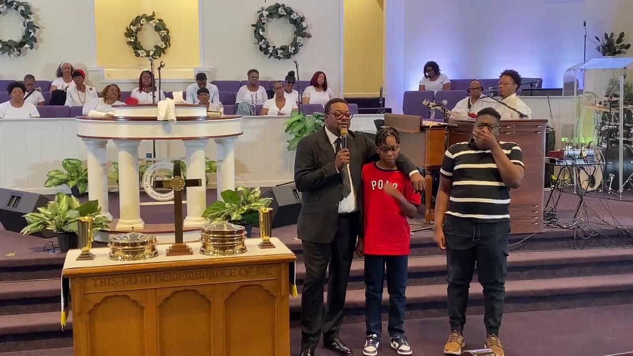 MZP & PASTOR LYONS—1st SUNDAY SERVICE - YouTube