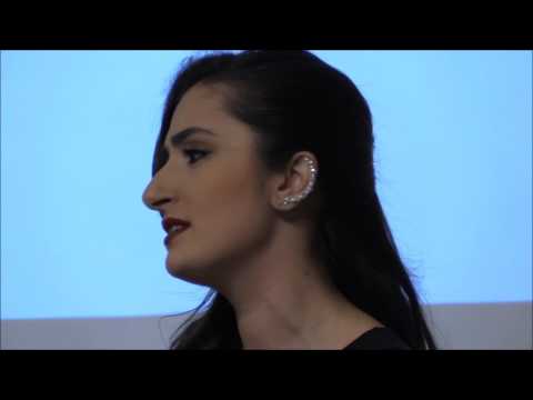 Yaprak Sayar - Gel Ey Denizin Nazlı Kızı Nuş-i Şarab Et