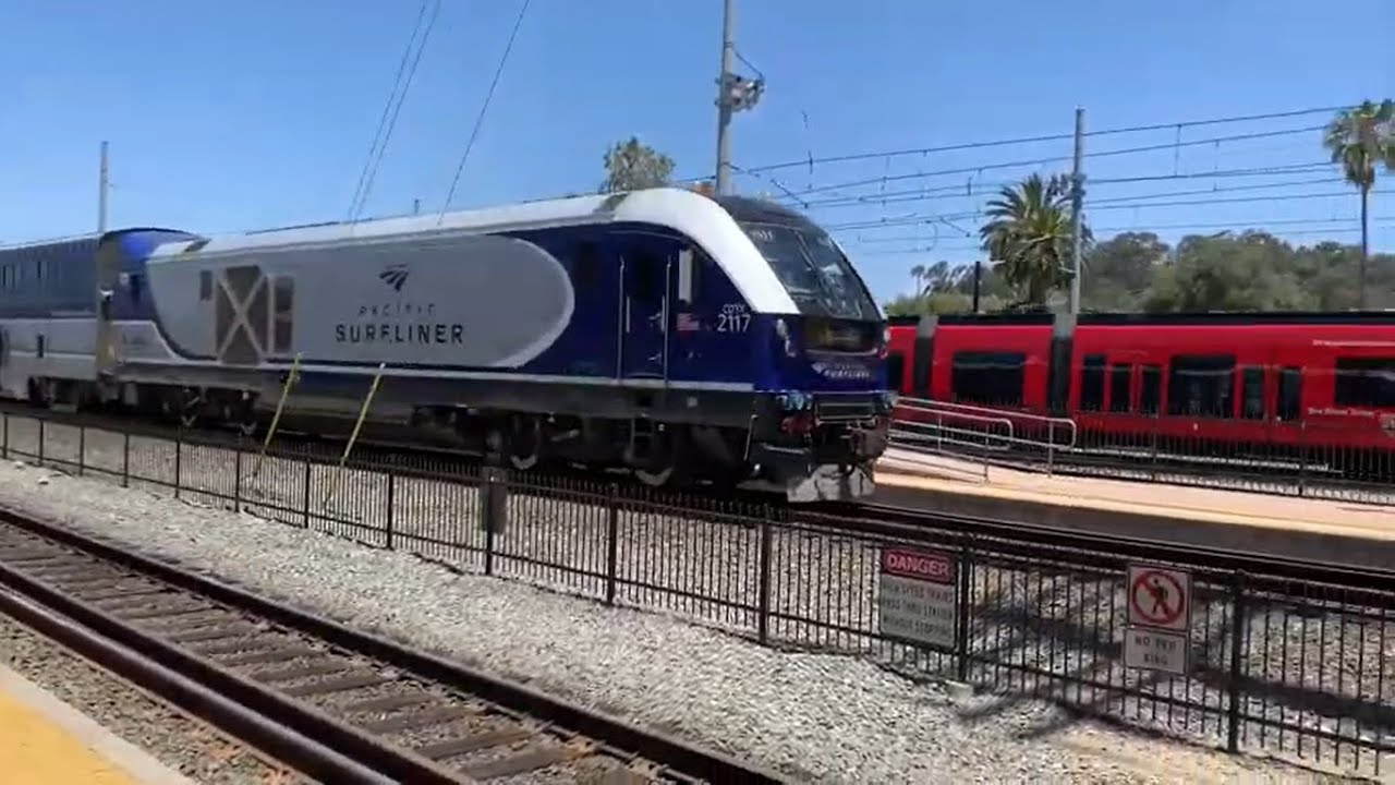 Amtrak Pacific Surfliner SC-44 Charger 2117 meets MTS San Diego Trolley ...