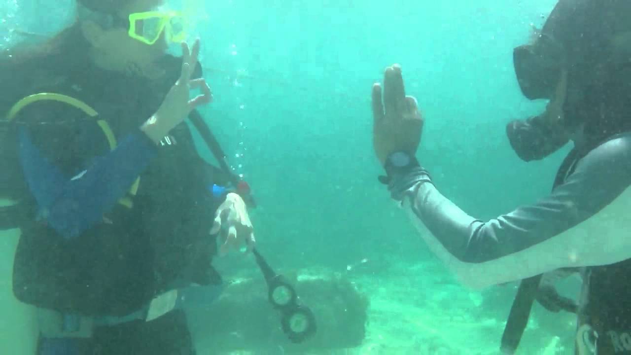 Scuba second stage recovery and clearing - YouTube