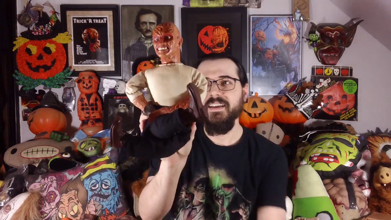 Halloween and Horror Trade Unboxing - YouTube