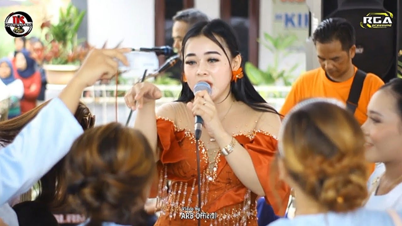 Salsa Nabila Si kribo medley ajojing - YouTube