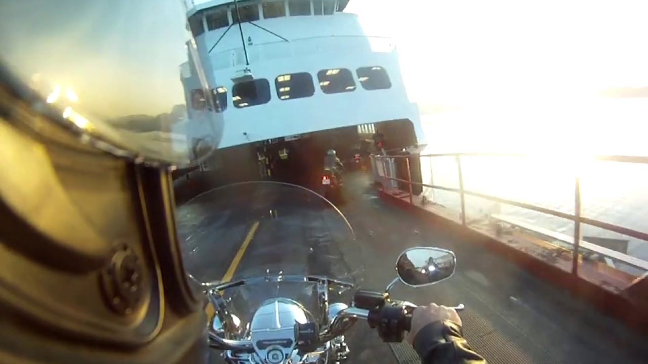 HD Road King BC Ferry Loading - YouTube