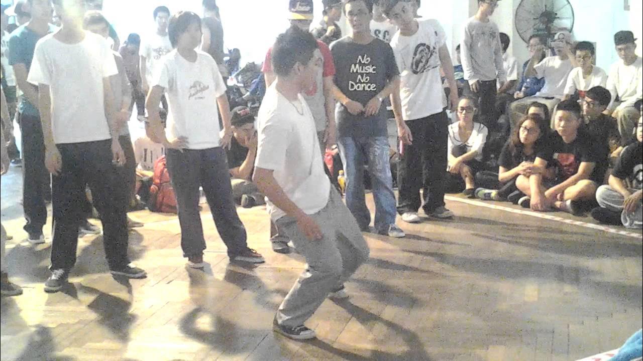V-funk popping 1v1 (prelim : DF ) - YouTube