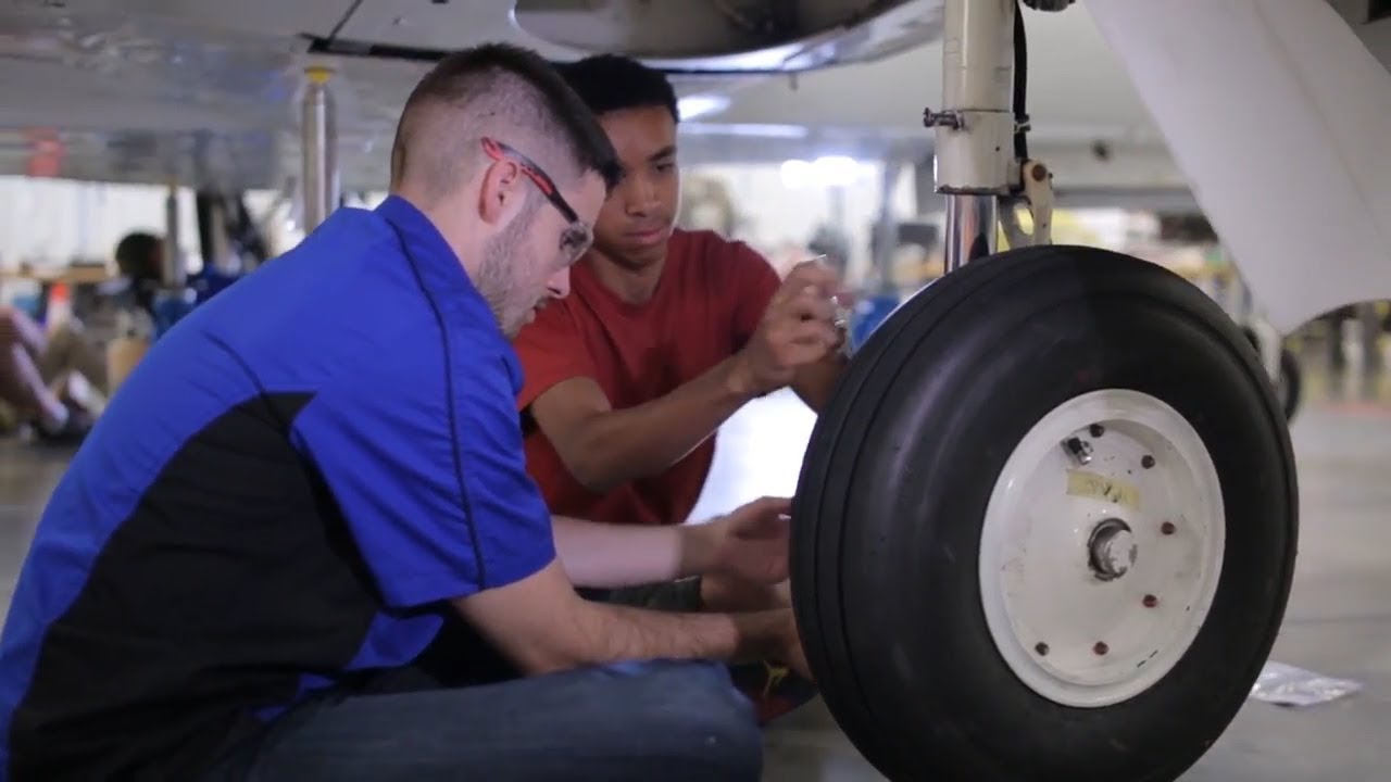 4Cs Aviation Maintenance Technology - YouTube