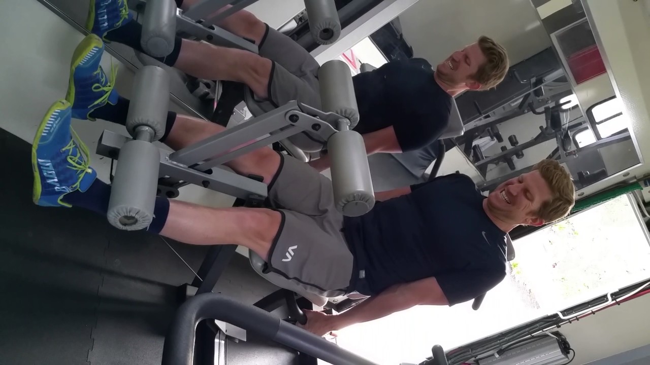 Super slow leg extension - YouTube