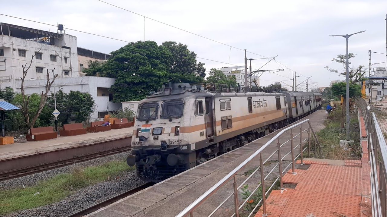 Vivek Express + Vikramshila Express Train Videos | HIGH SPEED train ...