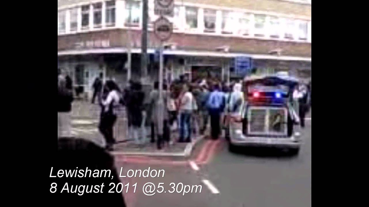 London Riots 2011....Lewisham - YouTube
