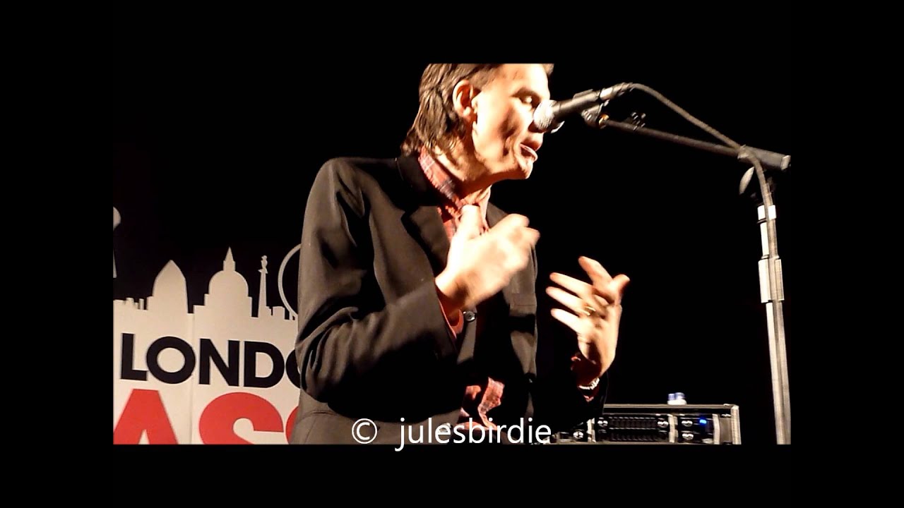 John Taylor Speaks at the Bass Guitar Show (Duran Duran) - YouTube
