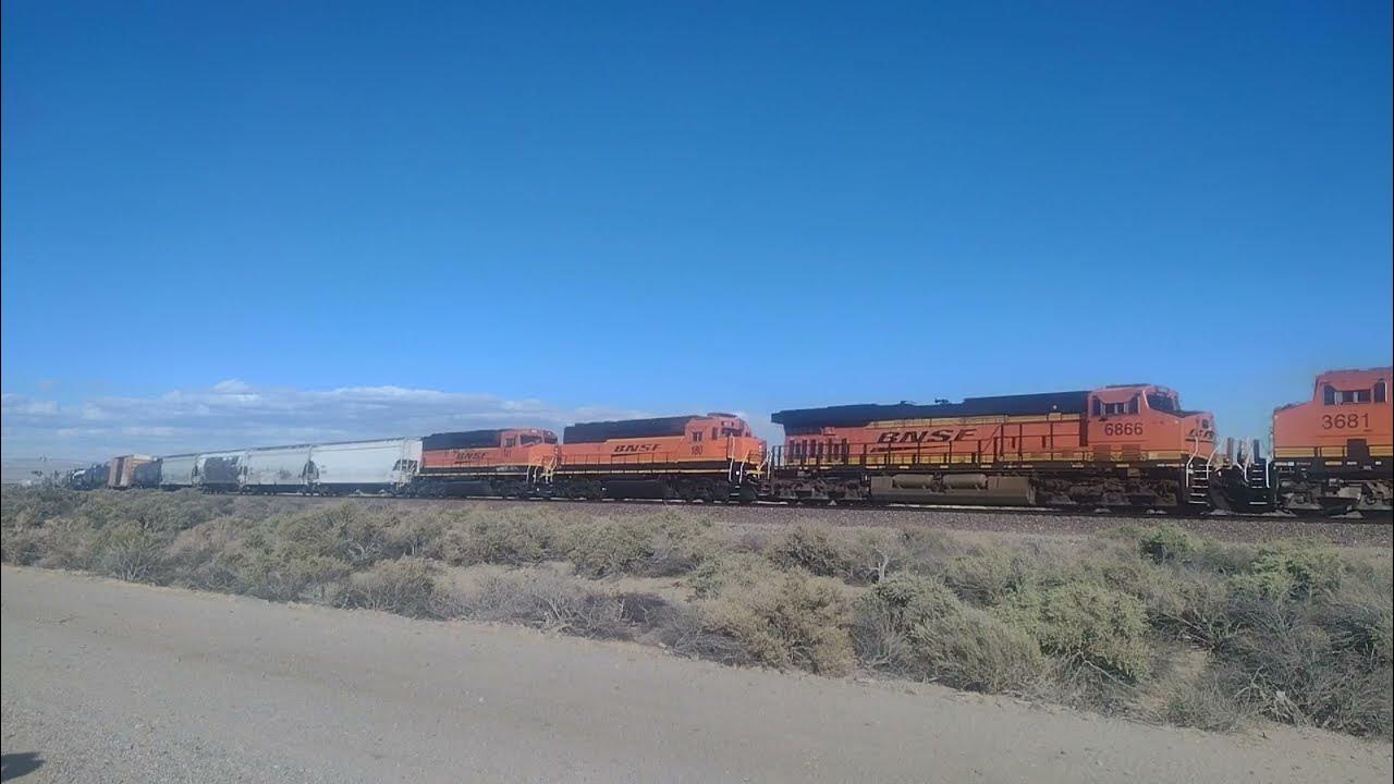 WB BNSF Manifest Train Feat GP60 And GP60M-3 And Duo Rear DPUs At Hodge Ca! #bigbossrailfanner ...