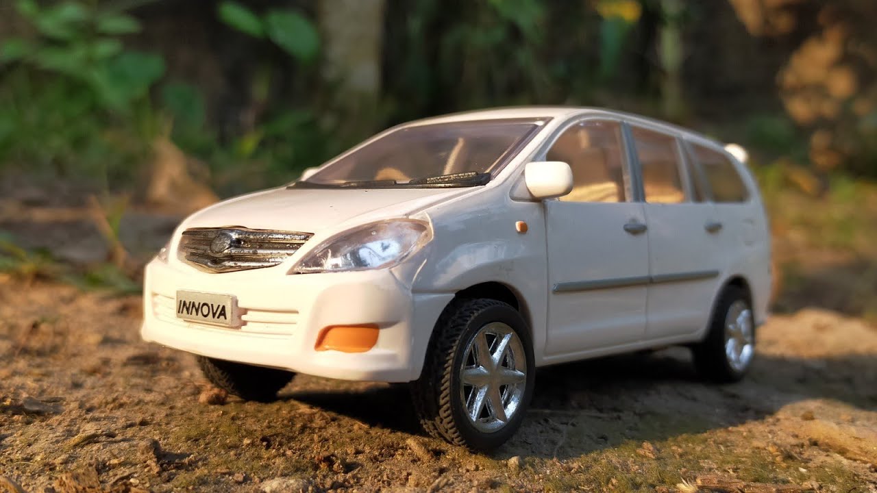 Centy Toys Toyota Innova MUV Model by Just Cars Time - YouTube