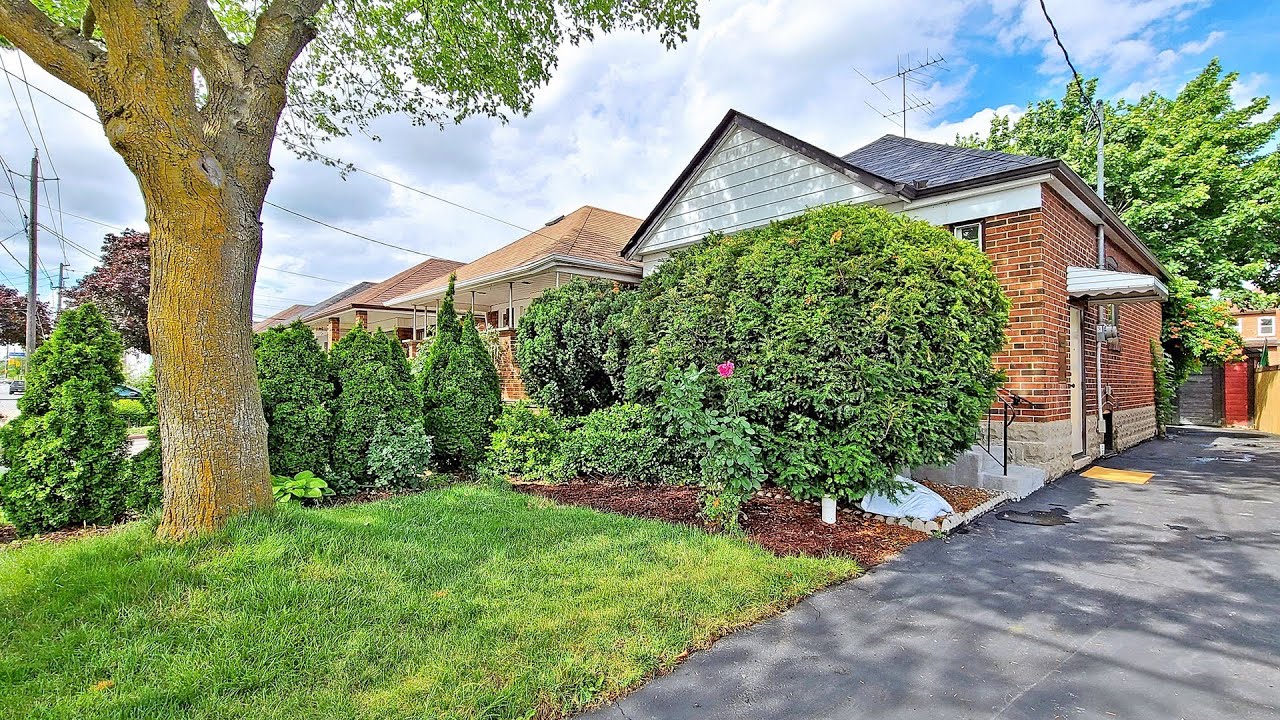 61 Ronald Ave, Toronto - YouTube