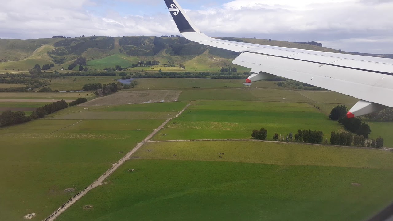 Airbus a320 landing at Dunedin airport - YouTube