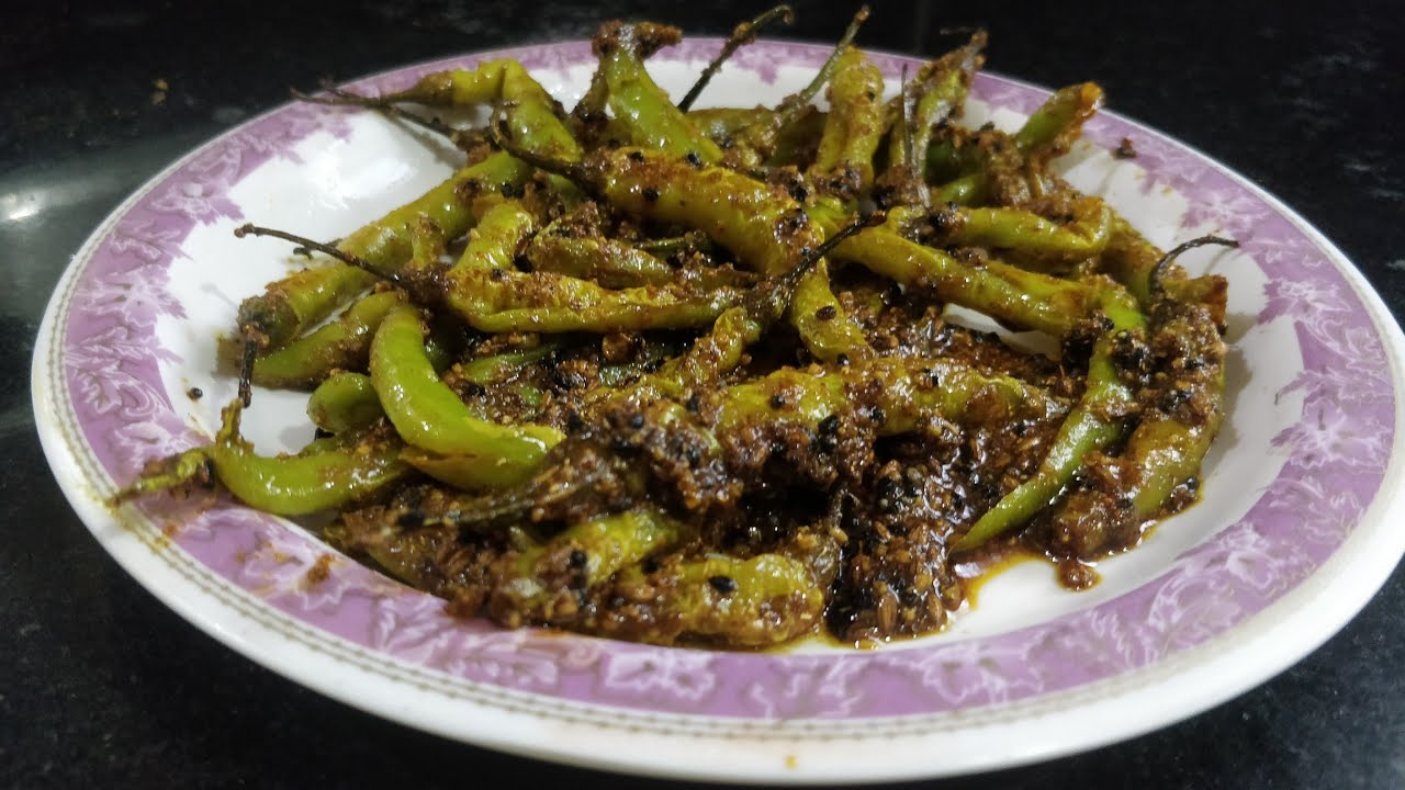 CHATPATI RAJASTHANI MIRCH || TASTY AND QUICK || मिर्ची का अचार in ...