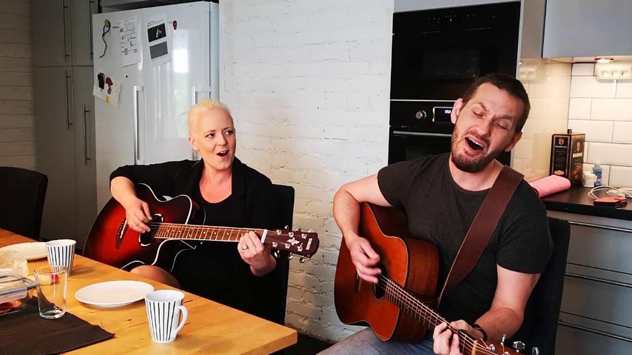 Spelar för livet - YouTube