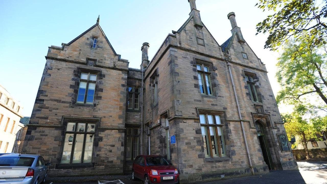 Court Residence, Linlithgow, United Kingdom - YouTube
