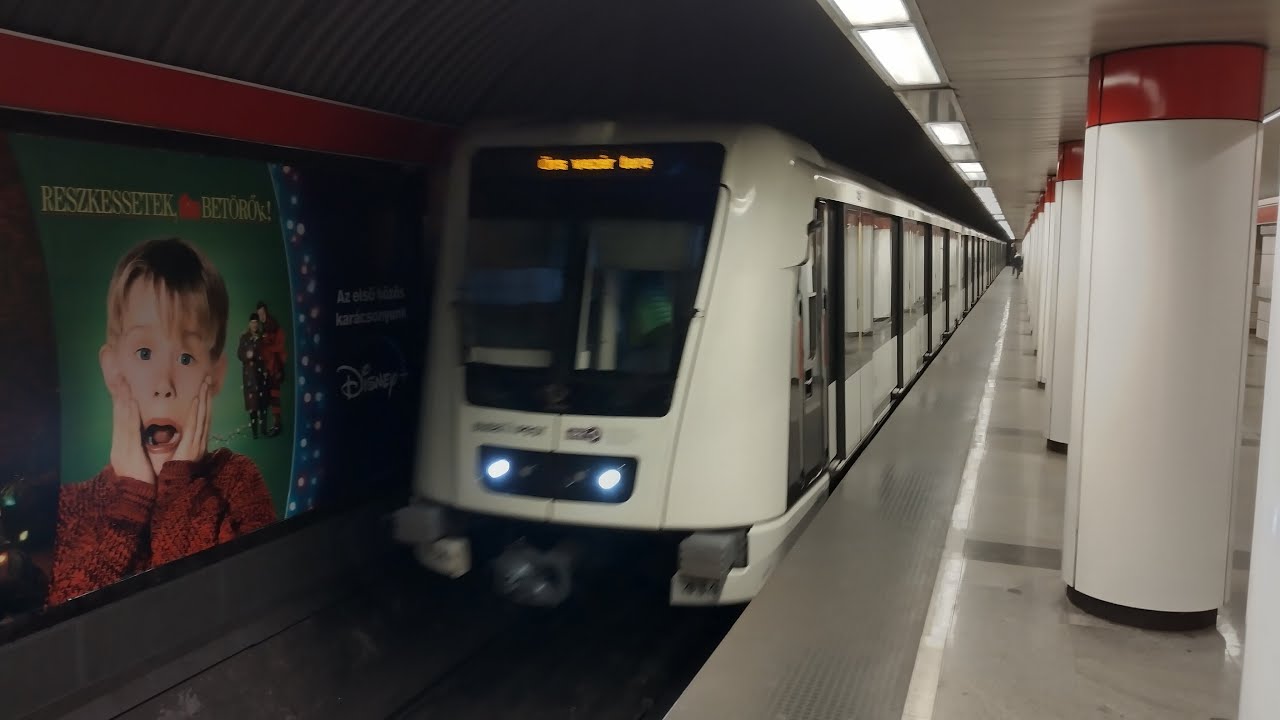 Budapest Metro - M1/M2 Lines - YouTube