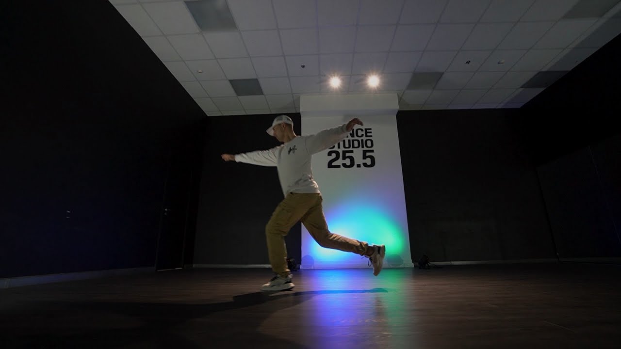 Shuffle dance by Sergei Reset || Dance Studio 25.5 - YouTube