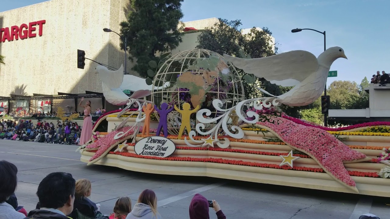 Rose Parade @ Pasadena CA - YouTube