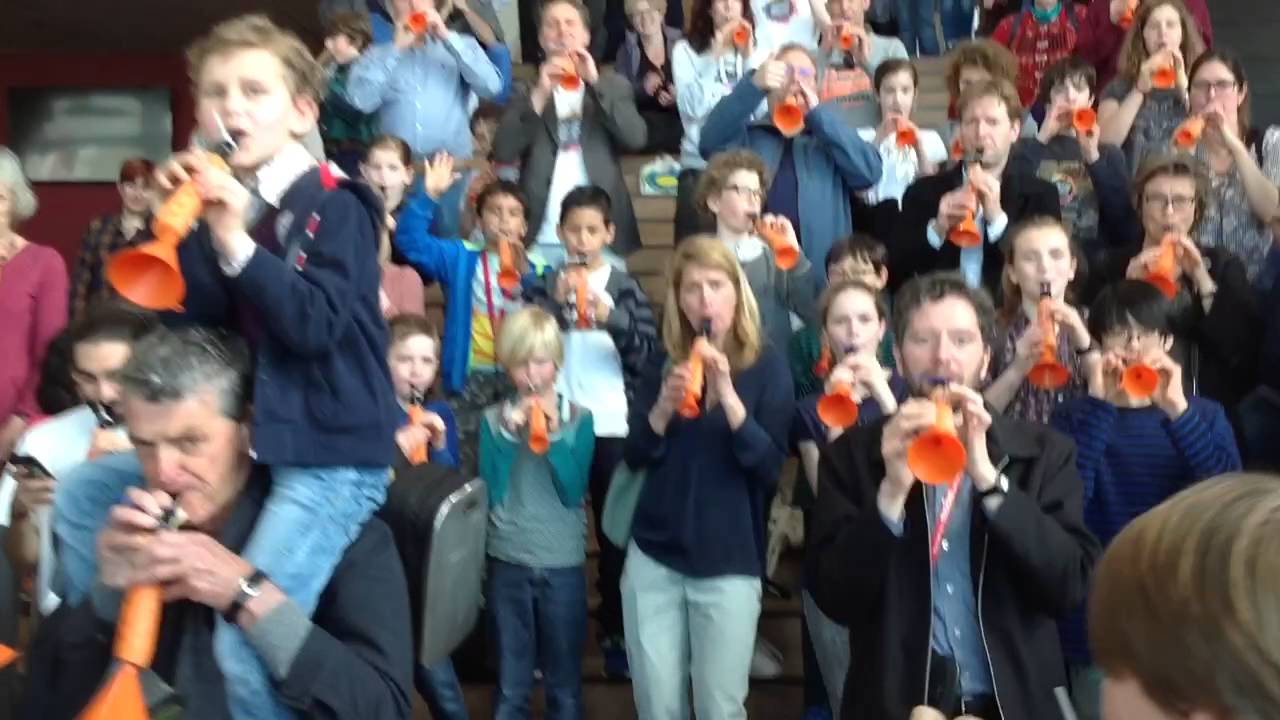 275 CARROT CLARINETS ....a WORLD RECORD! - YouTube