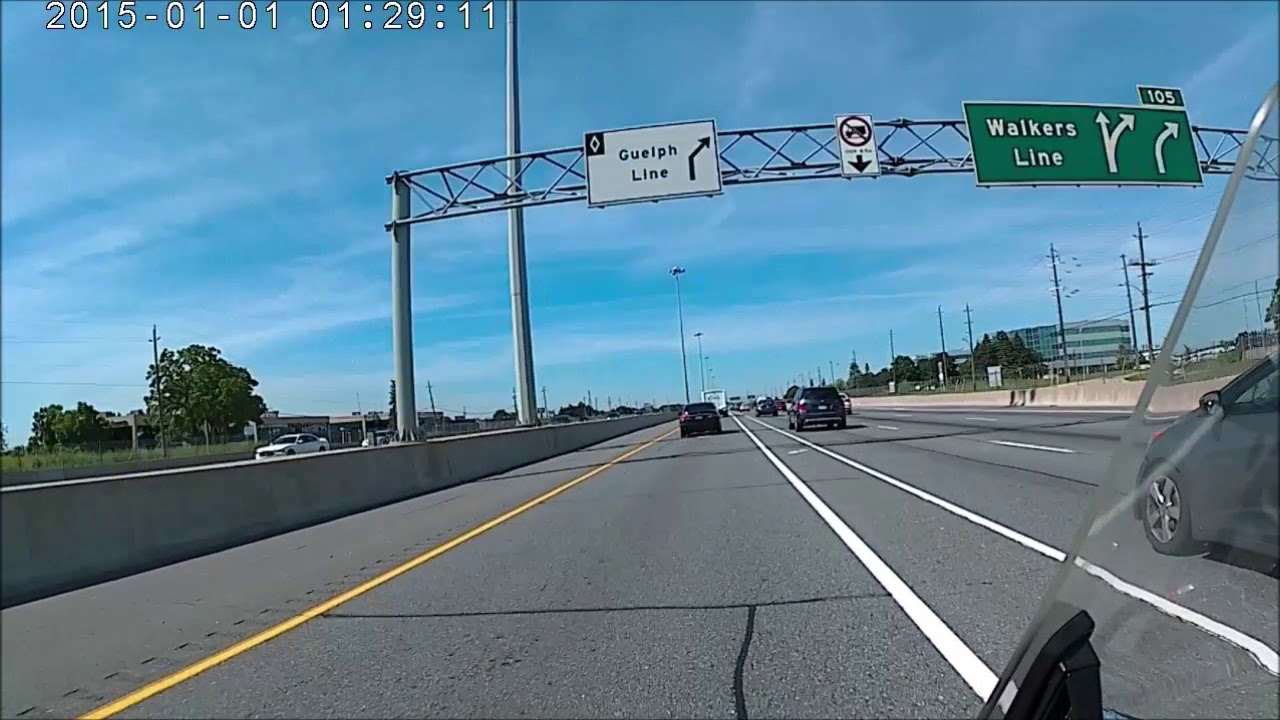 Ontario allows single rider motorcycles on HOV lanes - YouTube
