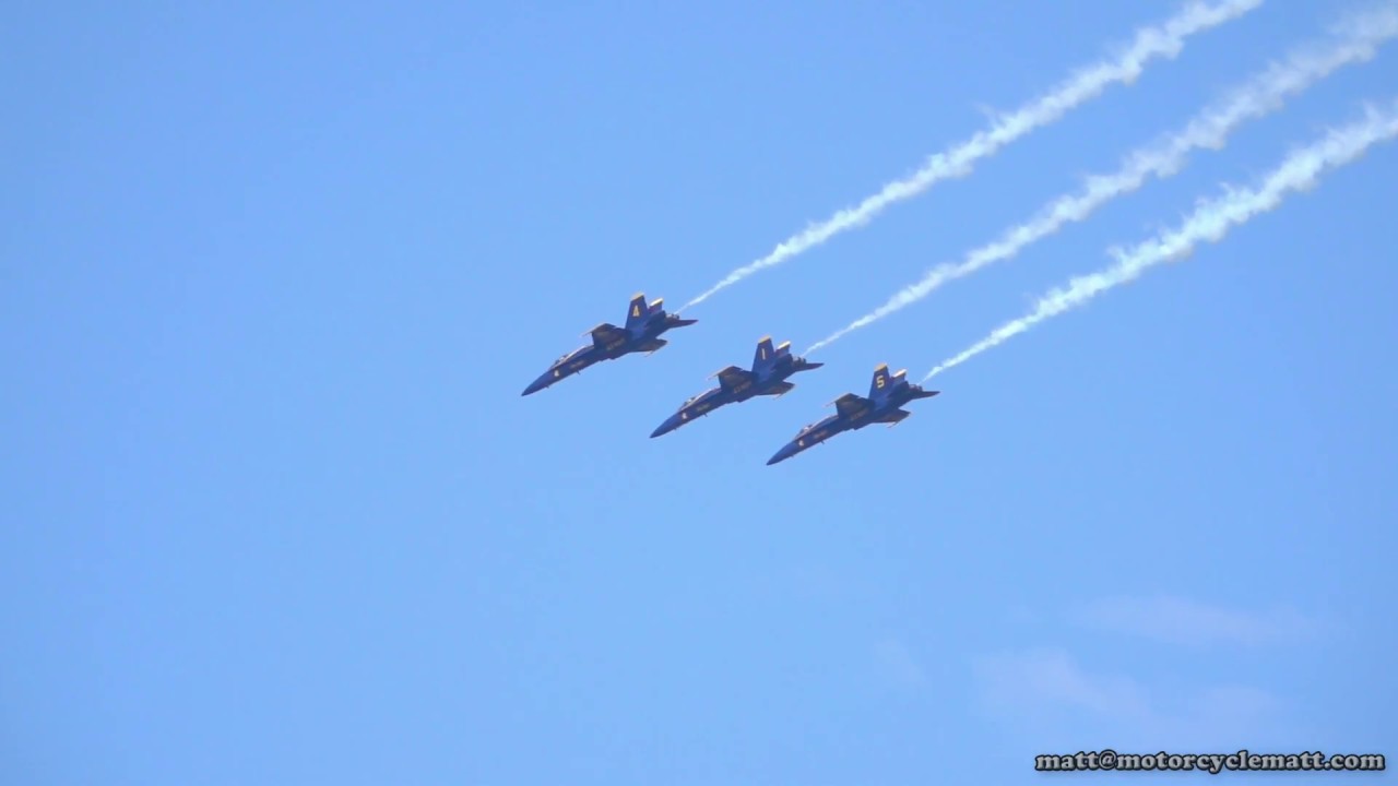 Blue Angels In Slow motion Milwaukee Air Show - YouTube