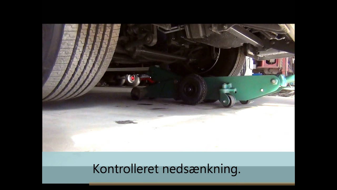 Compac 10T-C donkraft med lavt chassis 10 ton - YouTube