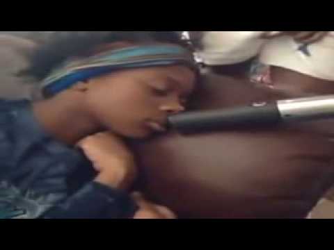SLEEPING GIRL VS VACUUM *very funny*
