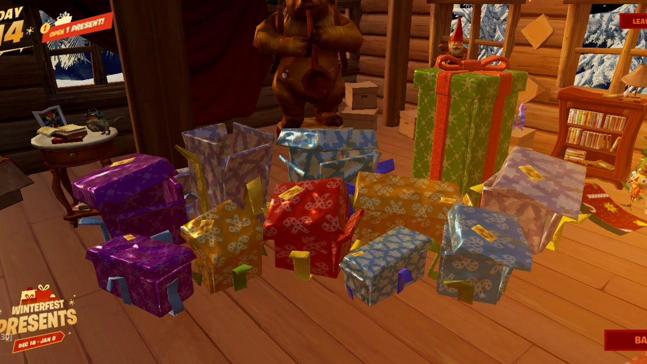 Opening The Winterest last present in fortnite - YouTube
