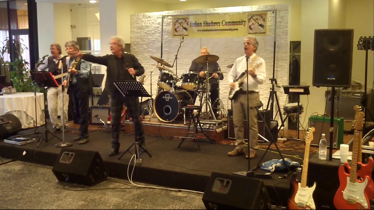 Marco Attard con gli Shindig - Move It - YouTube