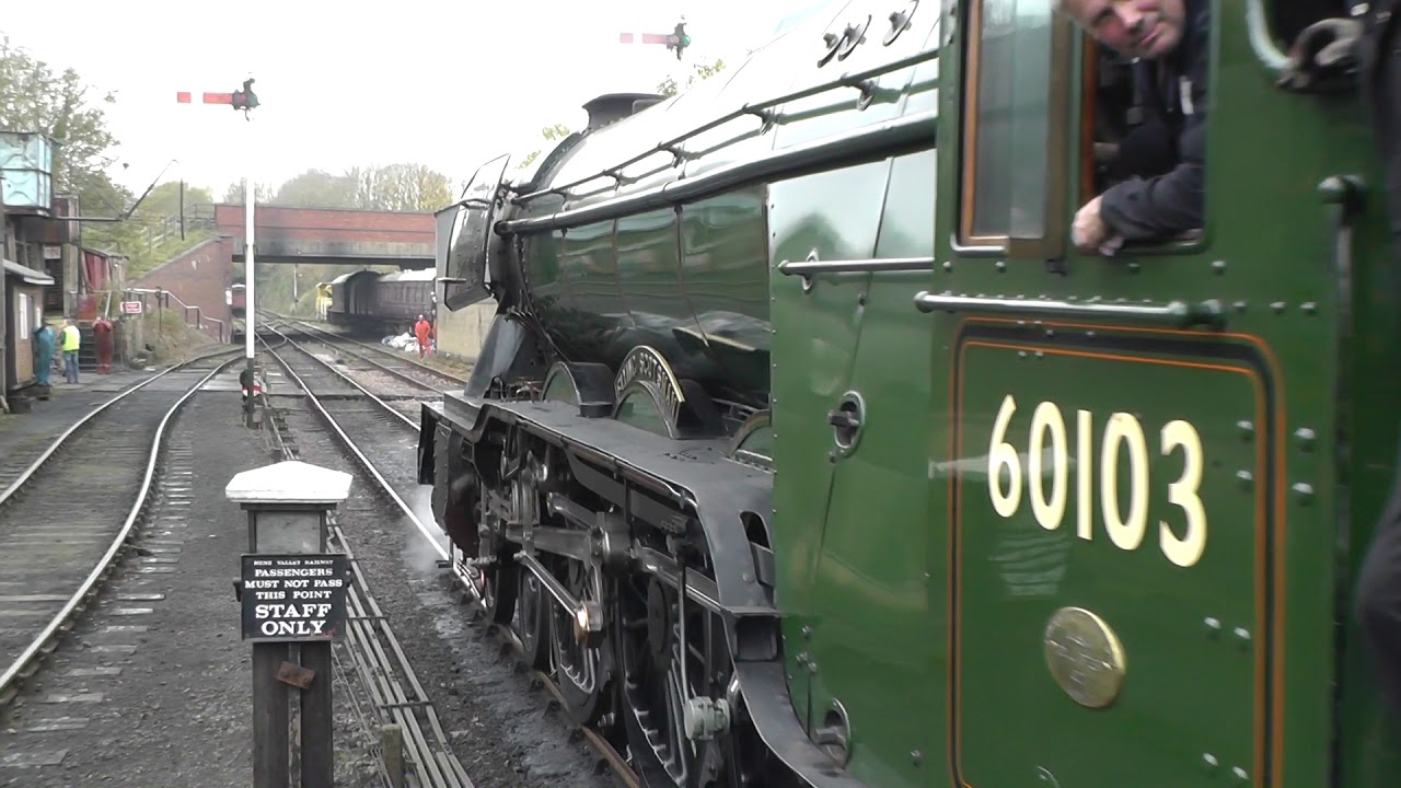 Flying Scotsman running in turn - YouTube