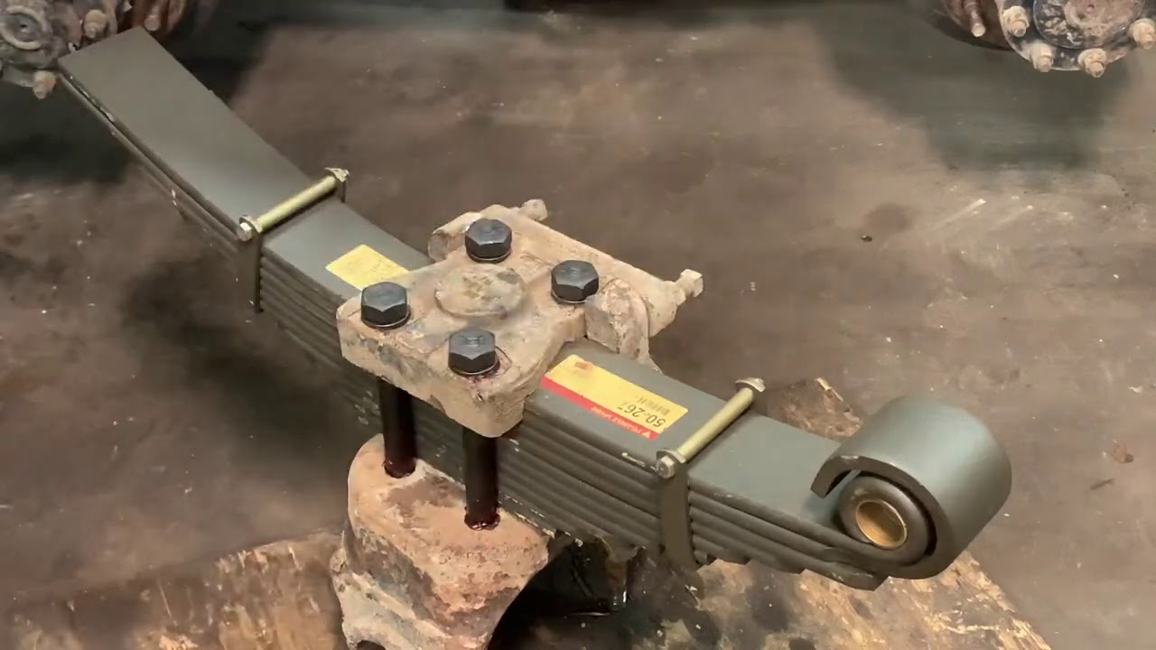 Hendrickson | Rear Leaf Spring Replacement - YouTube