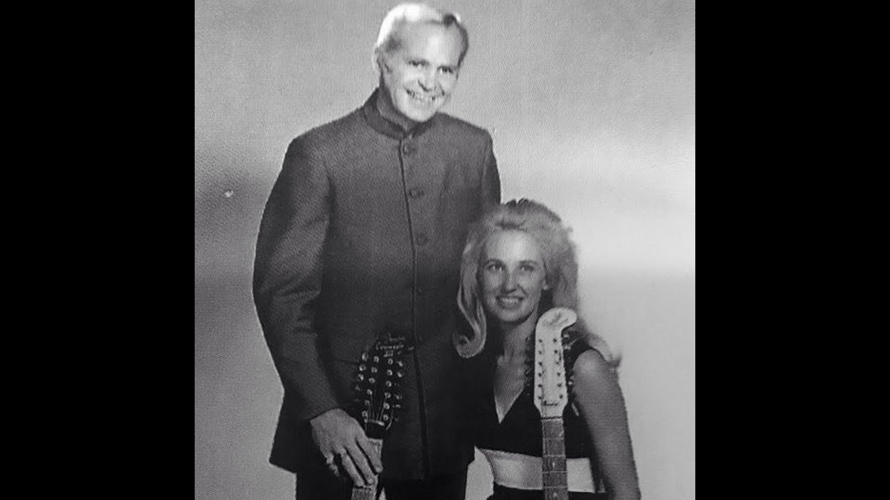 Tammy Wynette & Don Chapel - Together We Stand (Divided We Fall) - YouTube