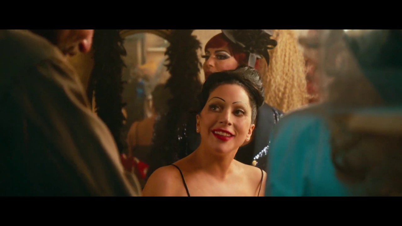 Jackson Maine Meets Ally - A Star Is Born (Backstage Gay Bar Scene ...