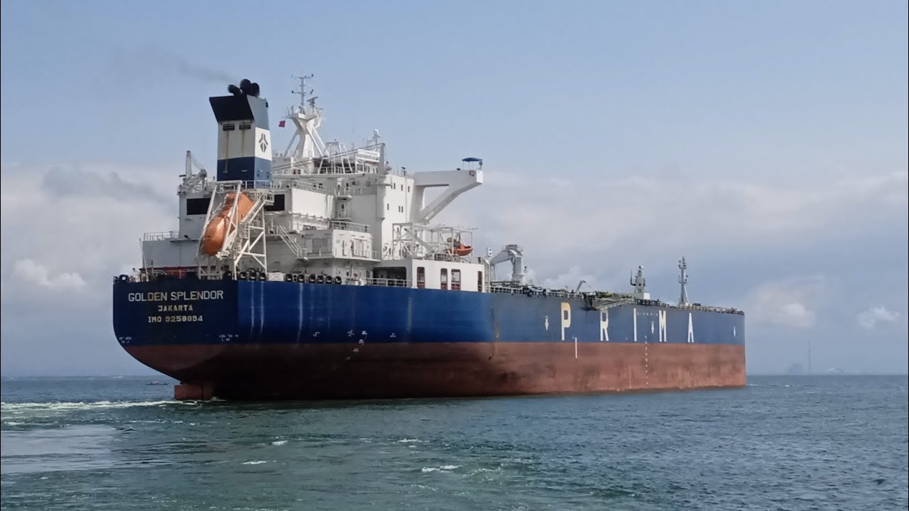 Viral!! kapal tanker raksasa MT. Golden Splendor muncul dari dalam ...