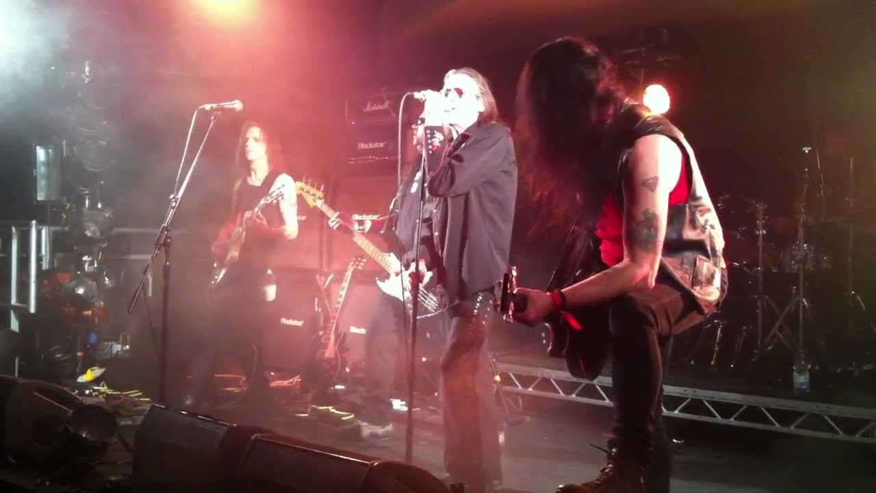 The Handsome Beasts- Never Too Old To Rock (Live @Hard Rock Hell VI 1 ...