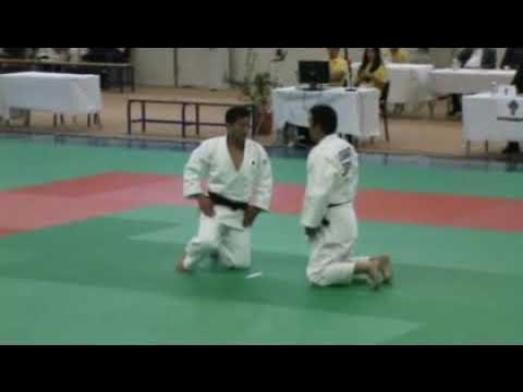 Wold Kata 2009. Kime no kata I -Idori- (JPN) - YouTube