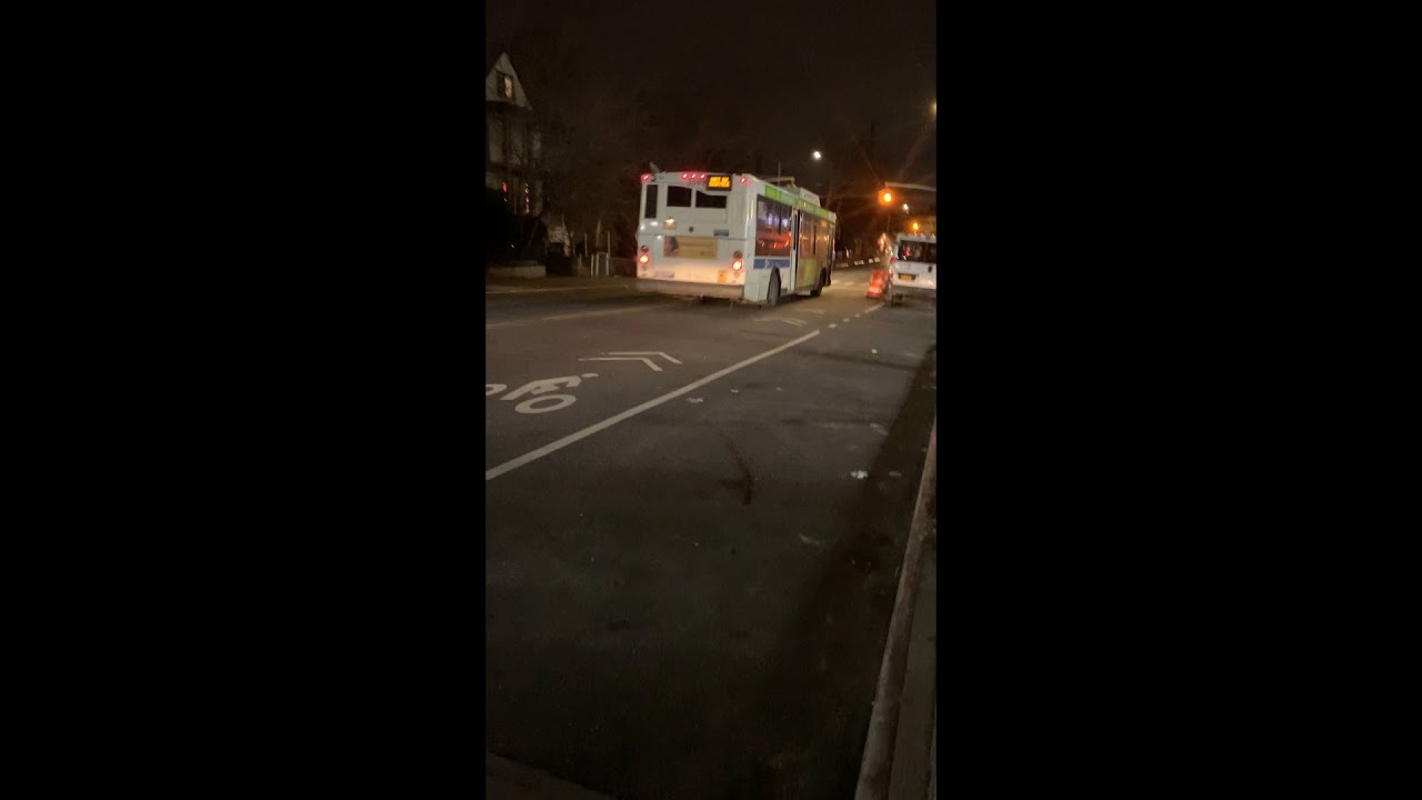 Brooklyn, New York - B13 Bus Route - Hybrid Electric Bus - Orion VII ...
